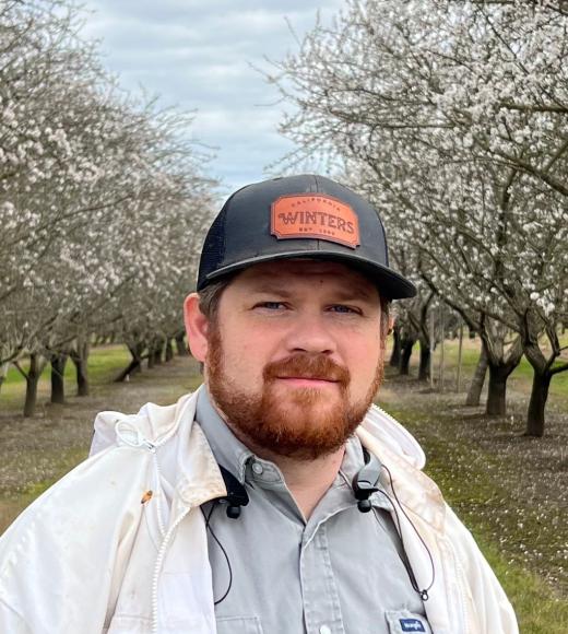 Joseph Tauzer | E. L. Niño Bee Lab